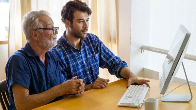 15 Subtle Signs That Prove You're Way More Attractive Than You Ever ...